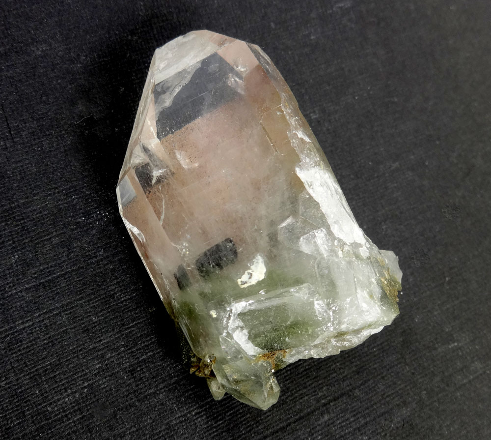Iron Chlorite Inclusion in Quartz Point